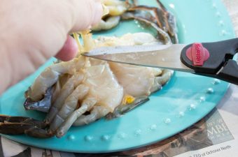 How to Clean Soft Shell Crabs - This Ole Mom
