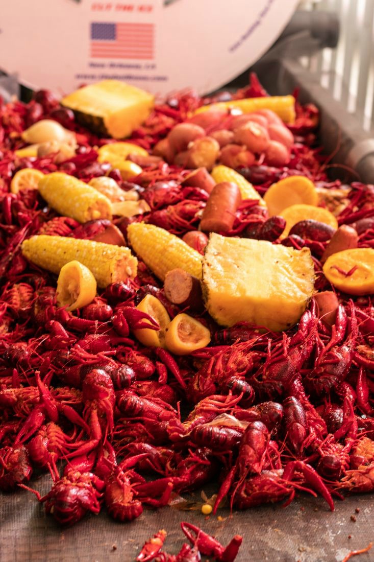 Easy Crawfish Boil - This Ole Mom