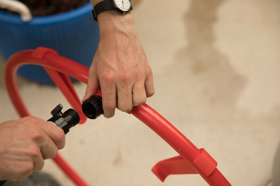 Easy Crawfish Boil - This Ole Mom