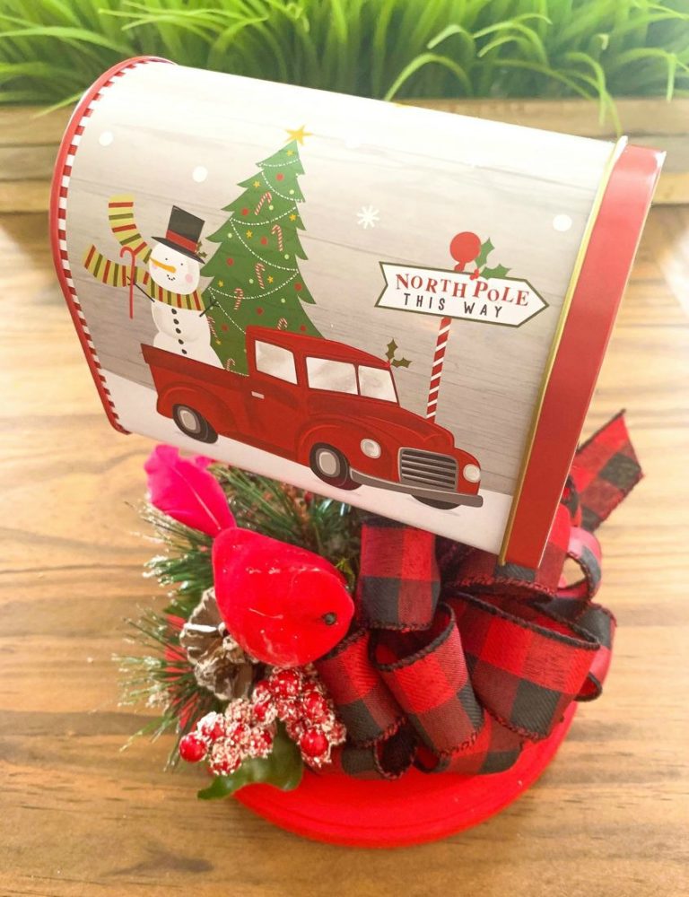 Dollar Tree Christmas Mailbox Decor - This Ole Mom